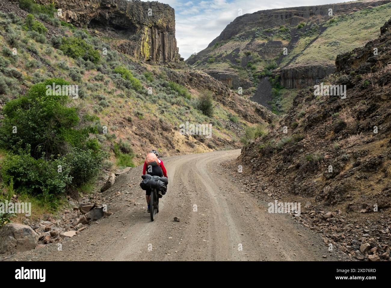 Cross washington mountain bike route hi-res stock photography and ...