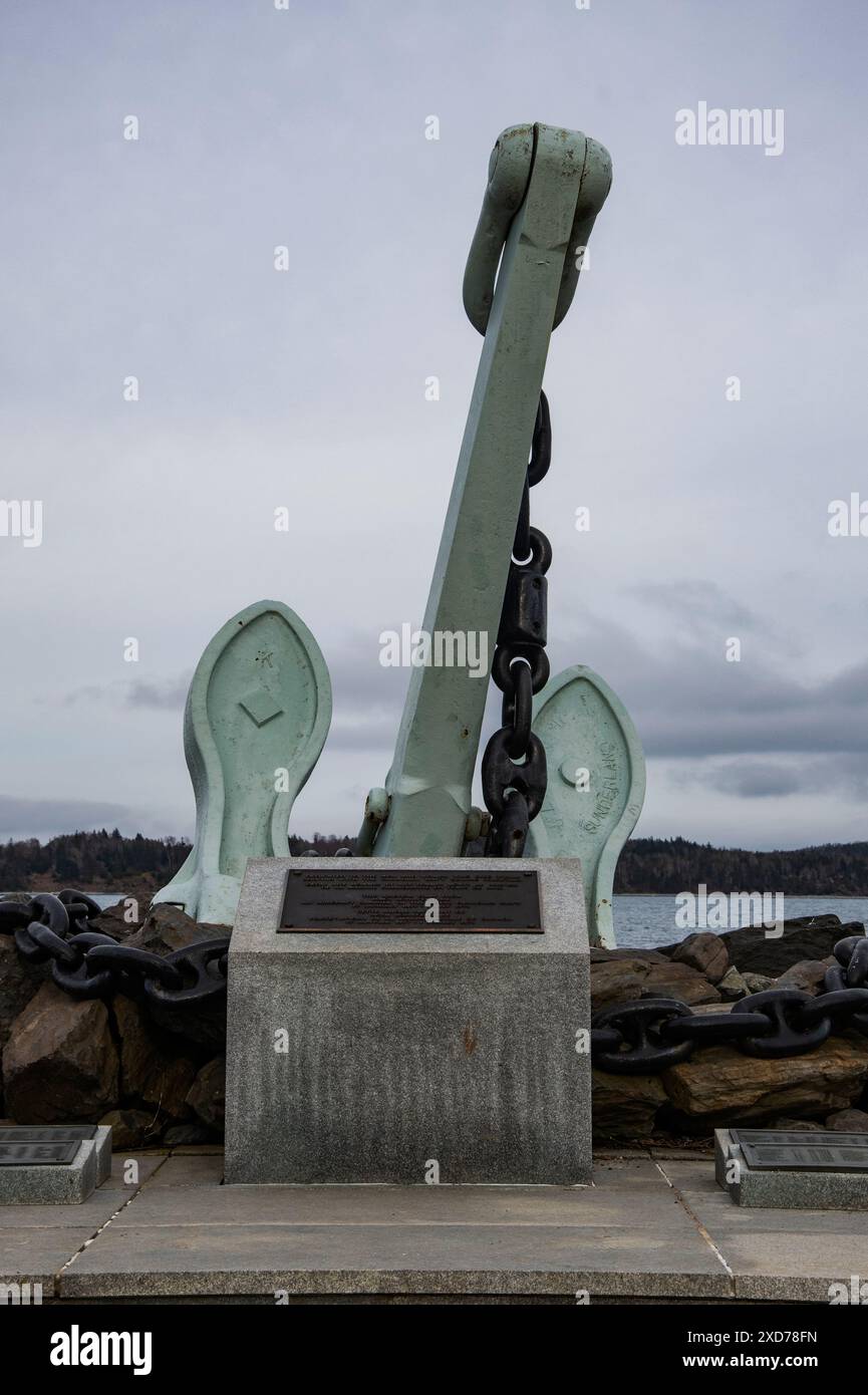 Anchor from HMCS Bonaventure displayed at Point Pleasant Park in ...
