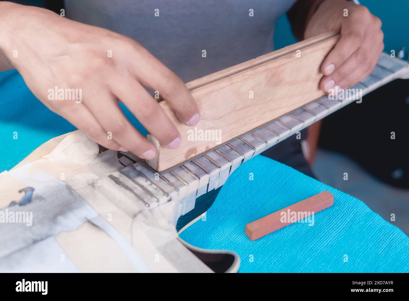 Leveling bar hi-res stock photography and images - Alamy