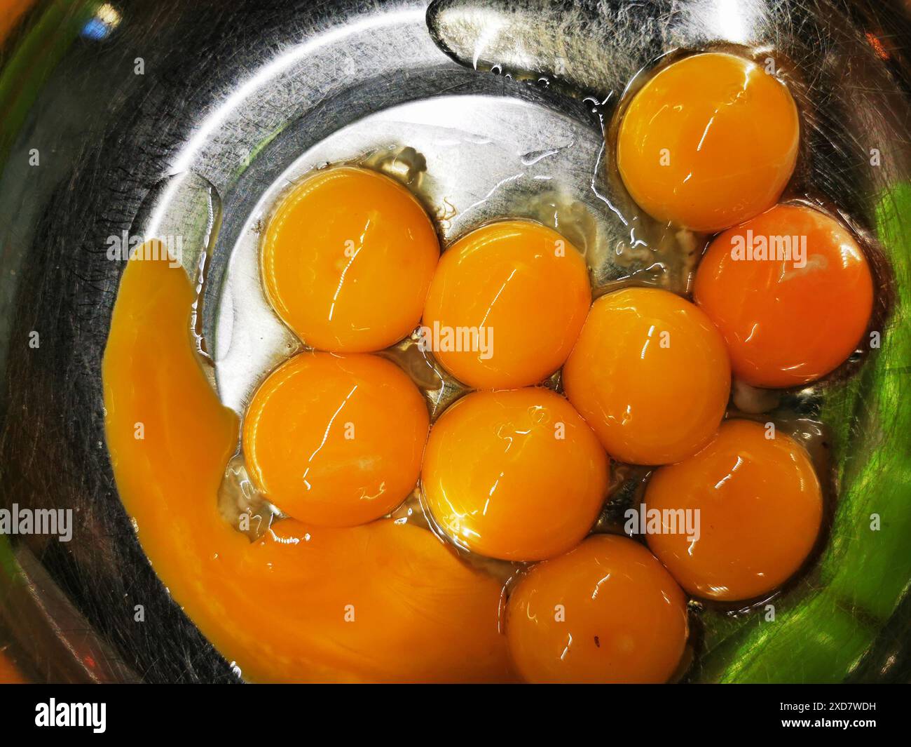 fresh eggs texture from small family farm Stock Photo - Alamy