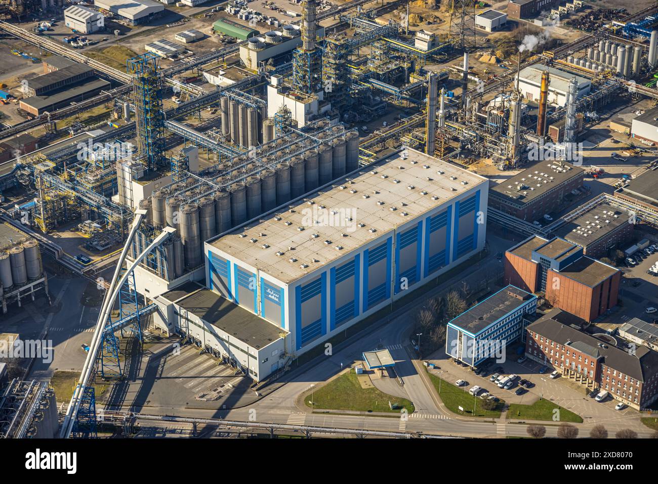Aerial view, plant site of Ruhr-Oel GmbH BP Raffinerie Scholven ...