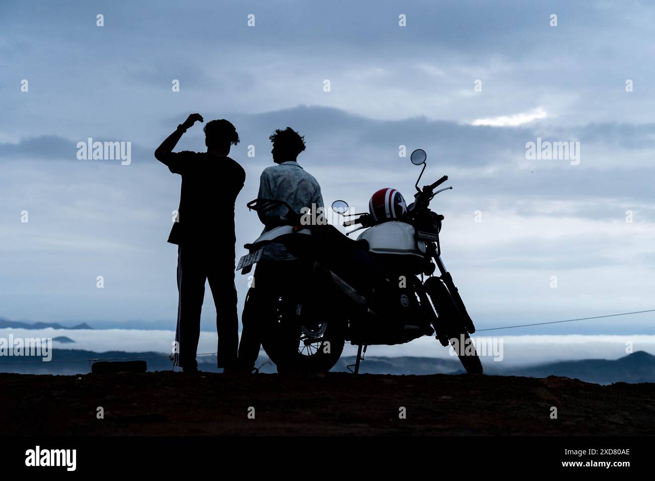 Kerala Most Biggest Beautiful glass bridge in Mini Ooty, Malappuram ...