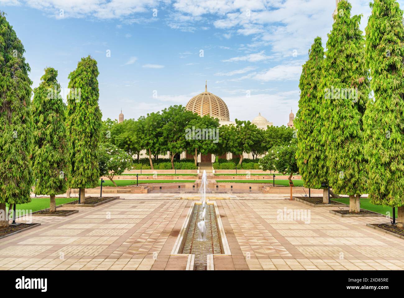 Amazing view of gardens around the Sultan Qaboos Grand Mosque in Muscat ...