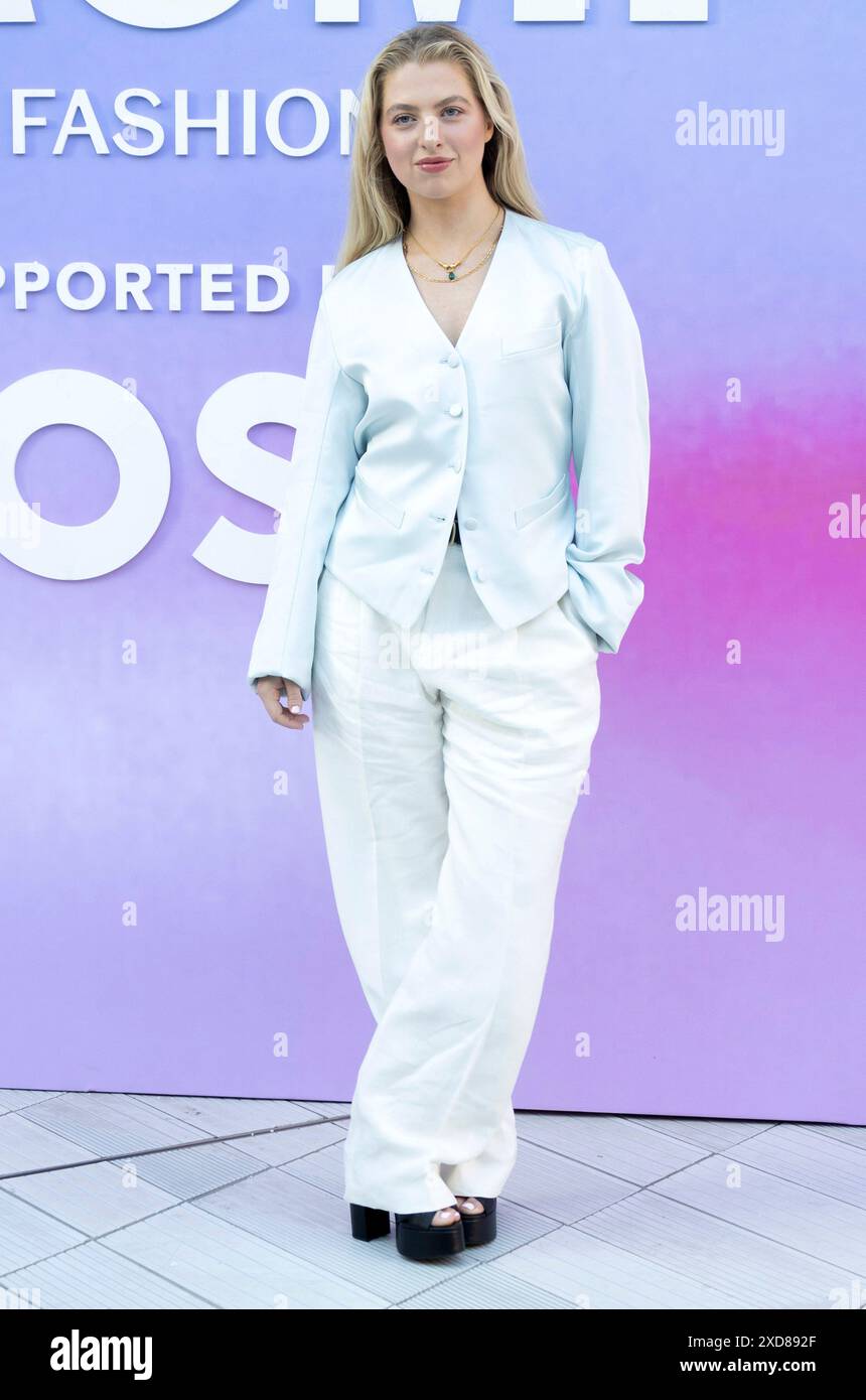 19 Jun 2024, London, England, UK - Anais Gallagher attending V&A Summer ...
