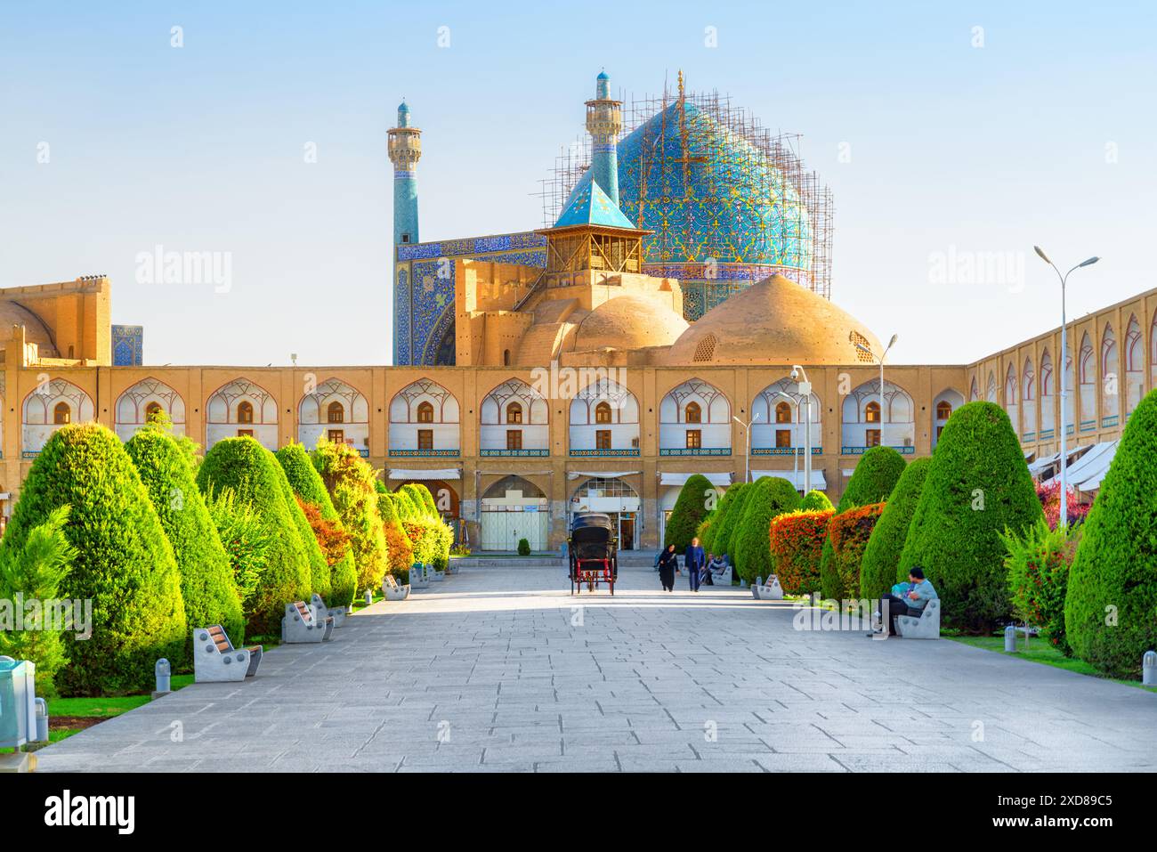 Awesome view of the Shah Mosque (Imam Mosque) from Naqsh-e Jahan Square ...