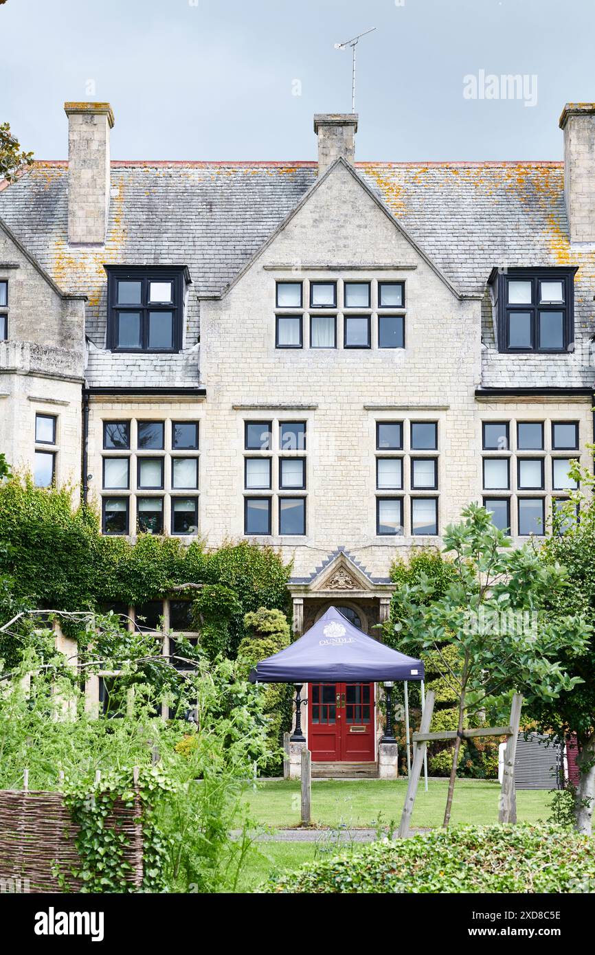 Fisher and Crosby House at the public (private) school in Oundle ...