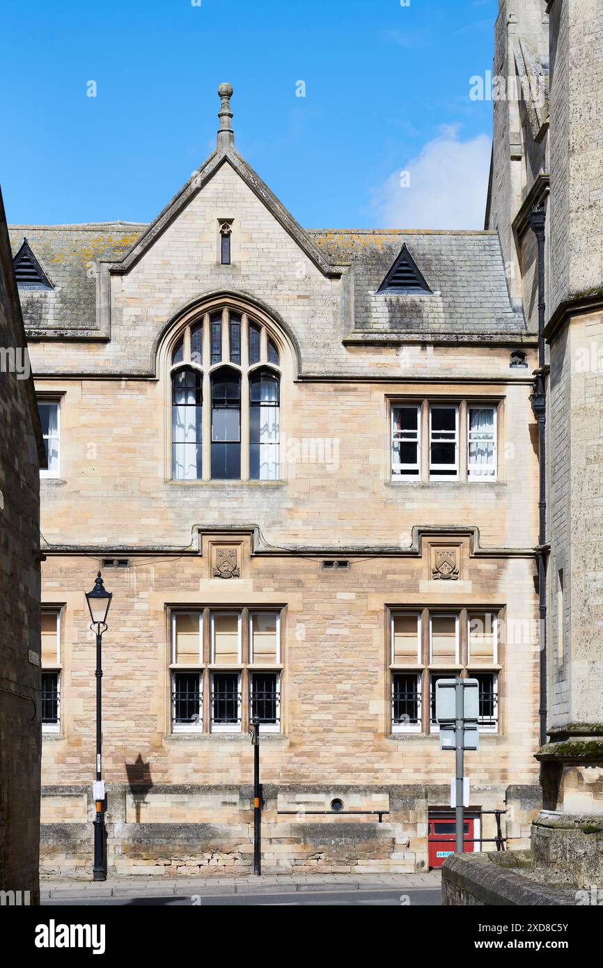 Public school house hi-res stock photography and images - Alamy