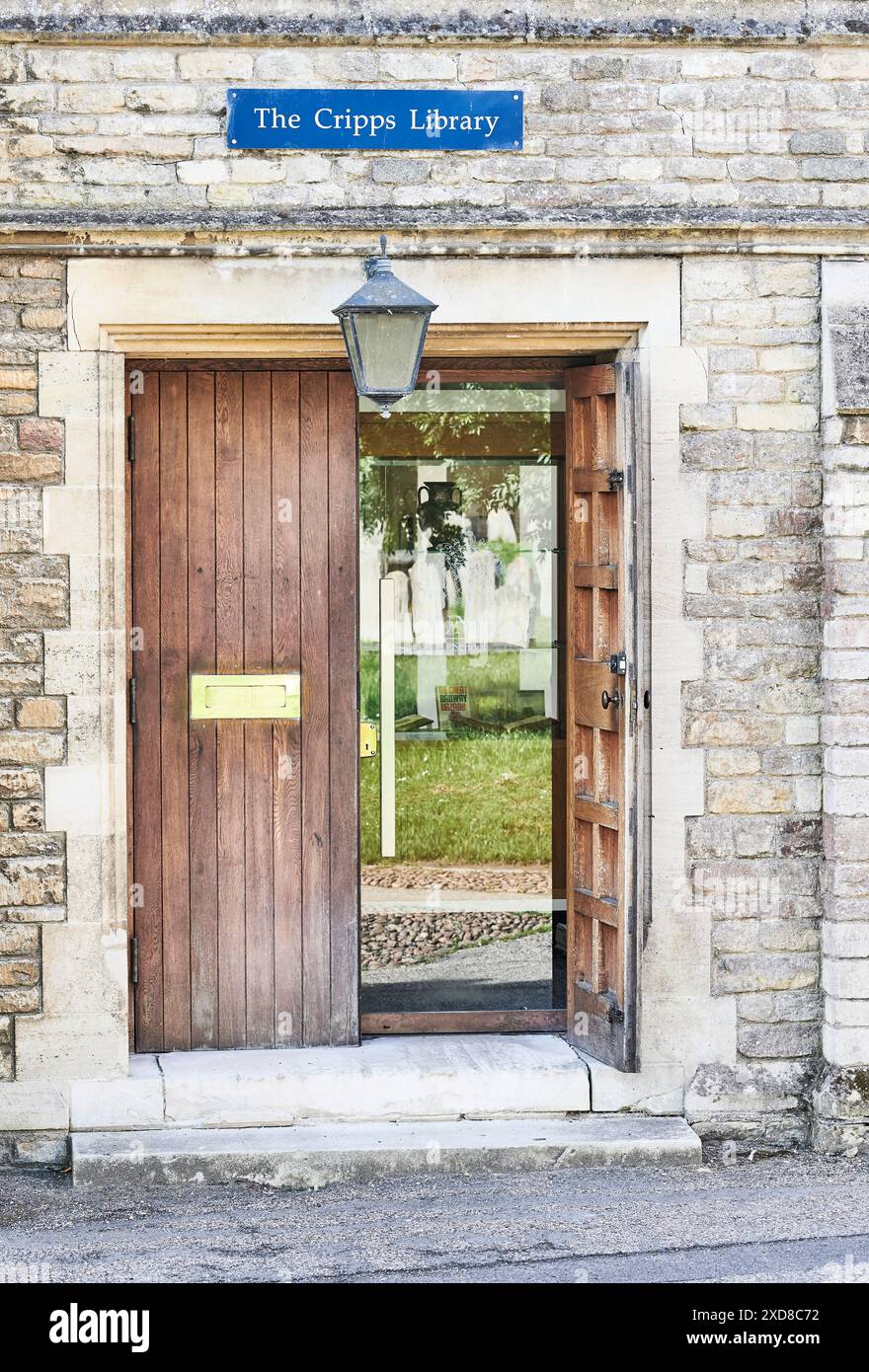 The Cripps Library at the public (private) school in Oundle, England ...