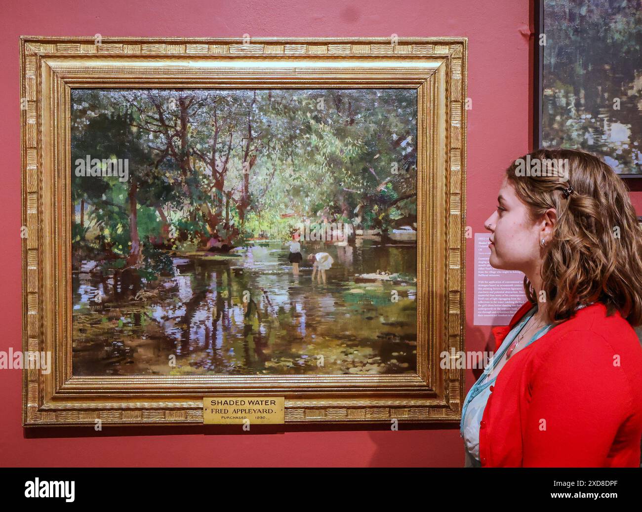 Appleyard shaded water hi-res stock photography and images - Alamy