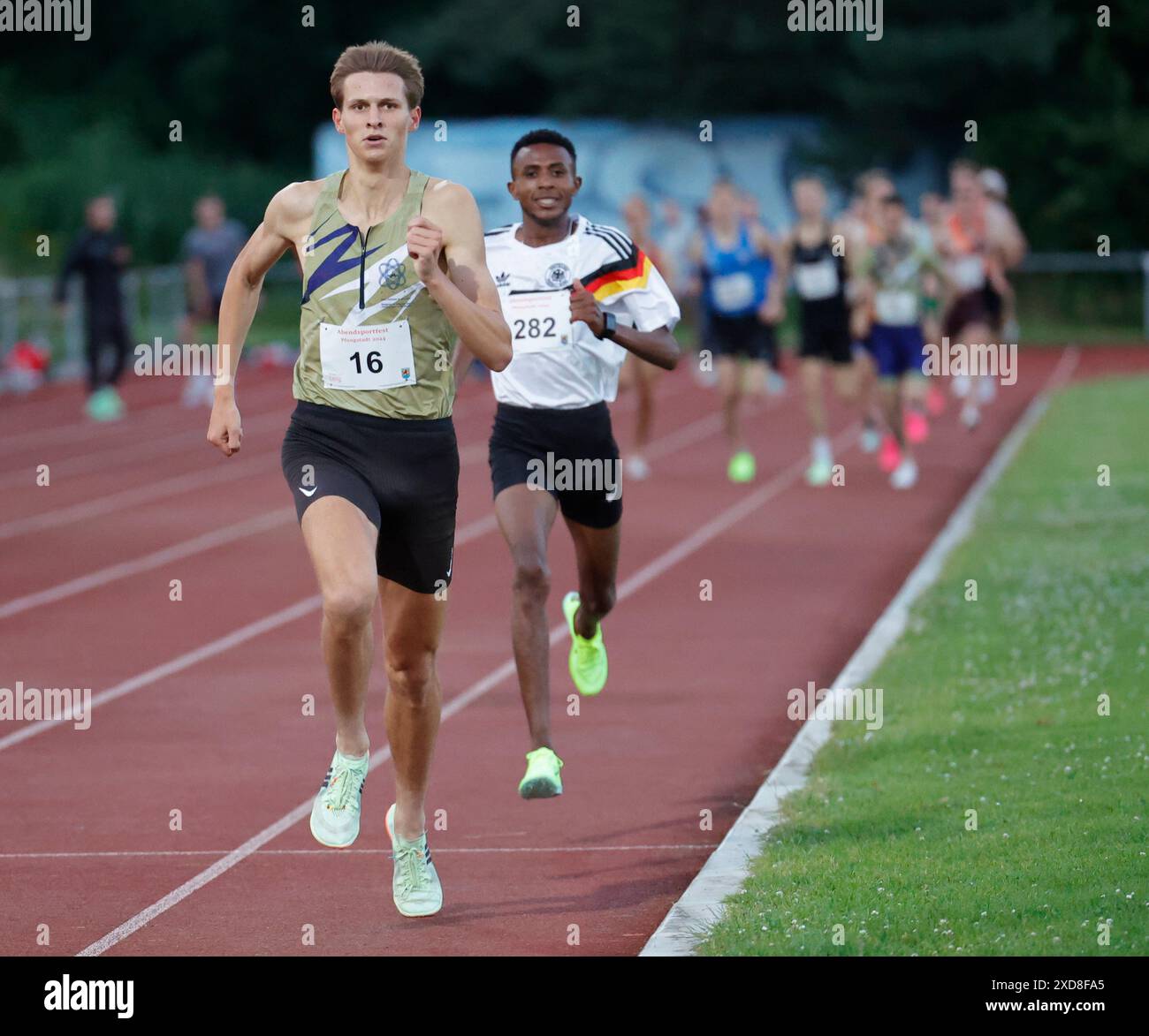 19.06.2024 Leichtathletik Abendsportfest 1500m Lauf Hannes FAHL (16 ...