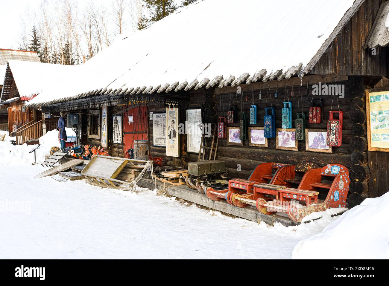 Historical wooden cottage hi-res stock photography and images - Alamy