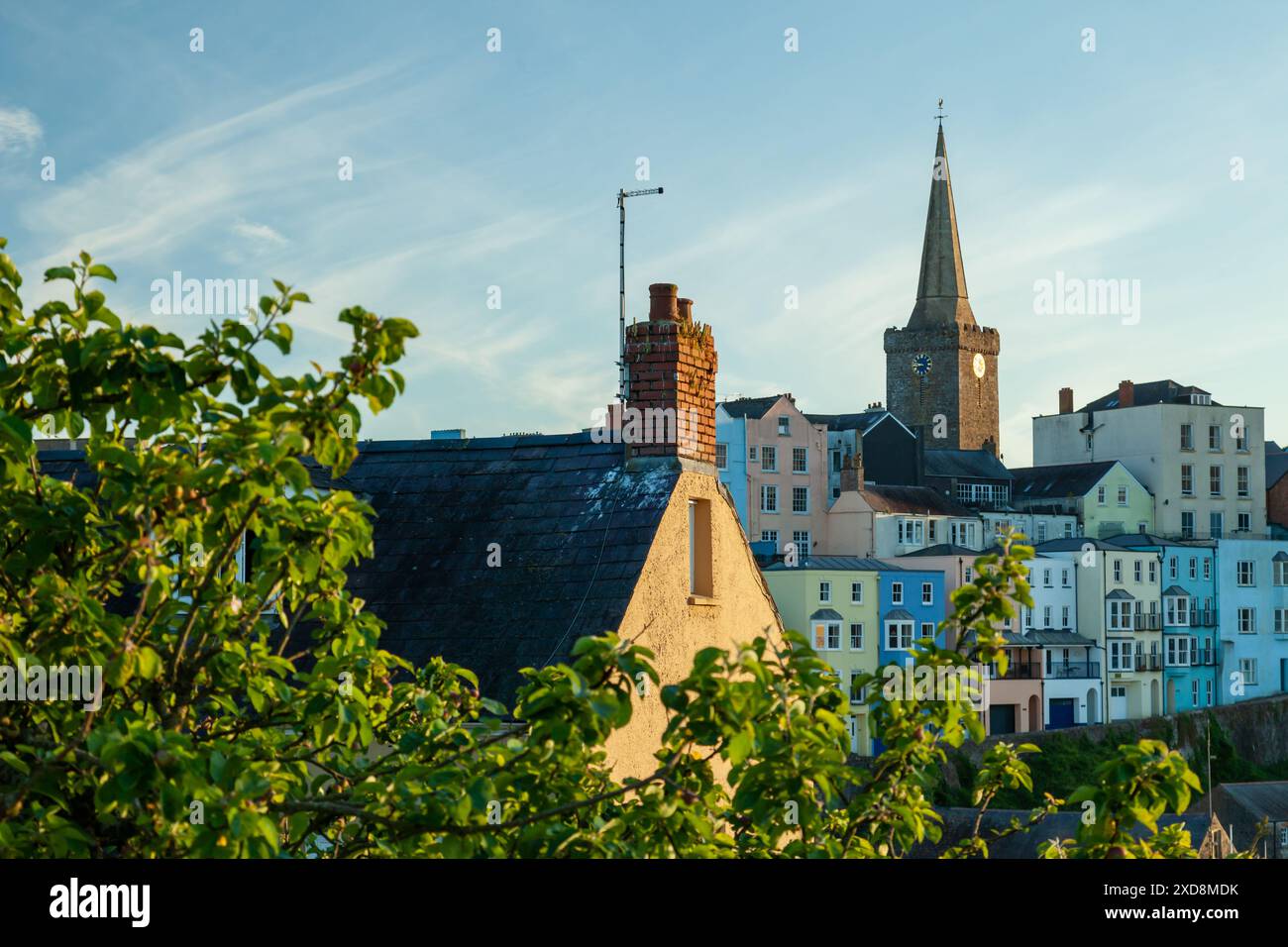 Tenby church sunset hi-res stock photography and images - Alamy