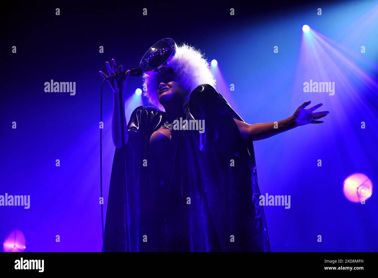LONDON, ENGLAND - JUNE 20: Lady Blackbird (Marley Munroe) performing at ...