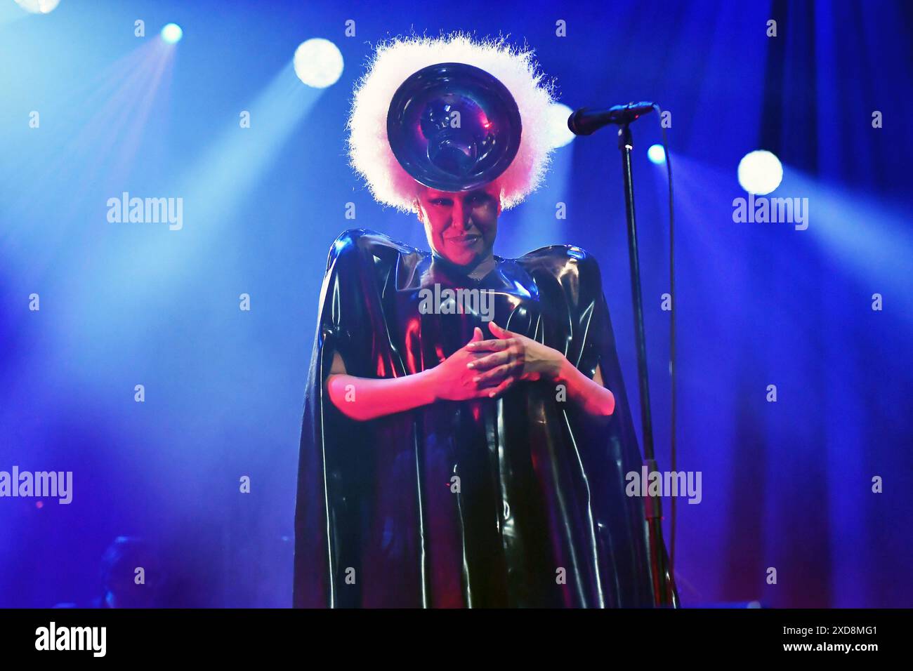 LONDON, ENGLAND - JUNE 20: Lady Blackbird (Marley Munroe) performing at ...