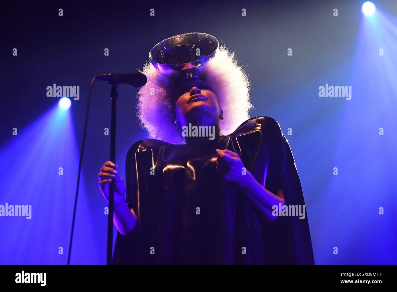 LONDON, ENGLAND - JUNE 20: Lady Blackbird (Marley Munroe) performing at ...
