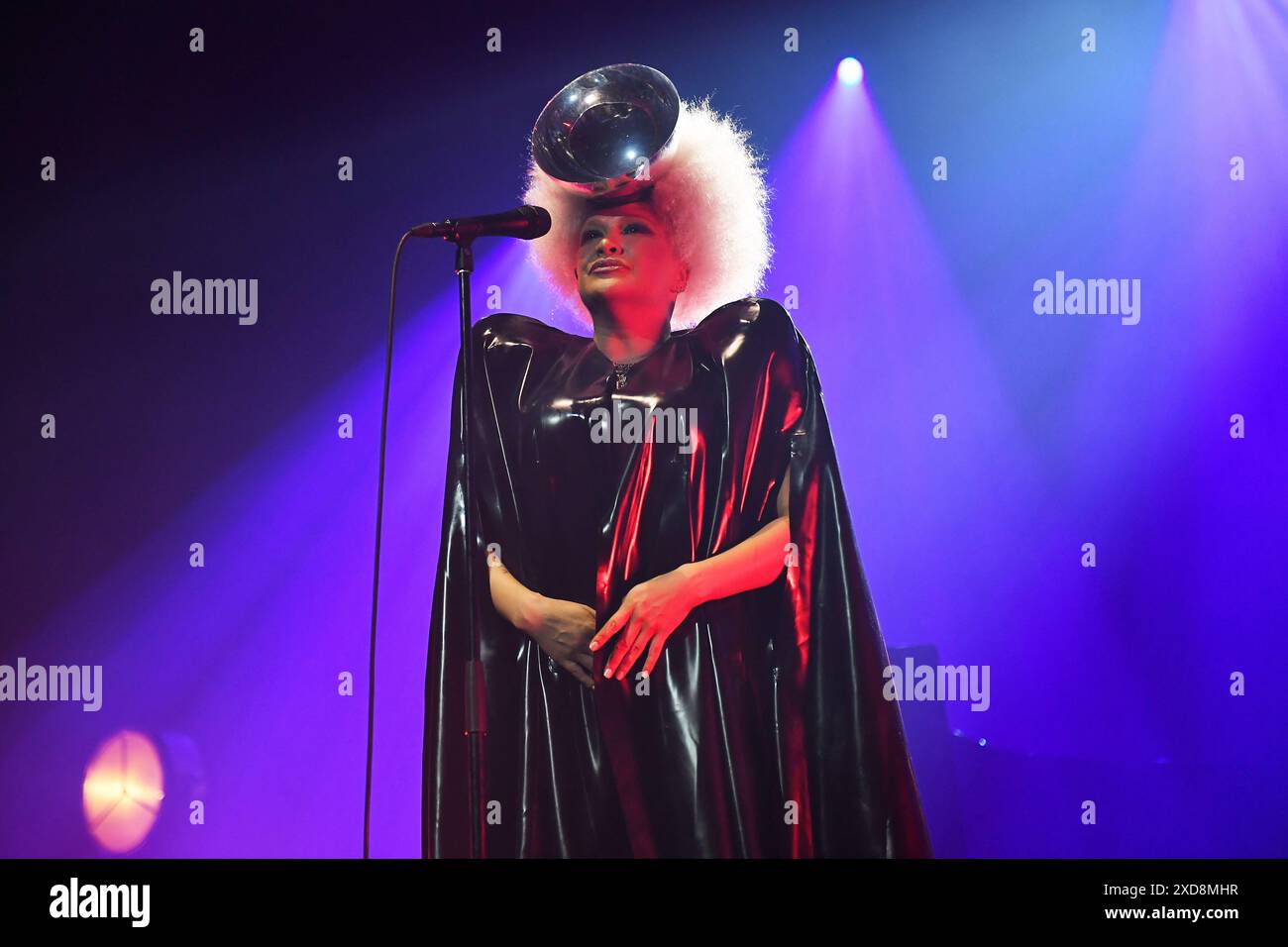 LONDON, ENGLAND - JUNE 20: Lady Blackbird (Marley Munroe) performing at ...
