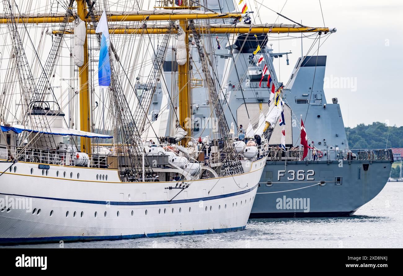 Kiel, Germany. 21st June, 2024. The Danish frigate "Peter Willemoes" (r ...