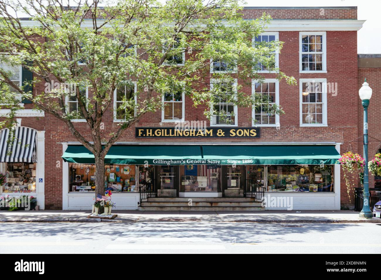 Iconic local store hi-res stock photography and images - Alamy