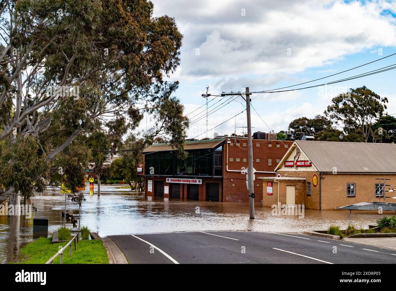 Weather floods river disaster hi-res stock photography and images - Alamy