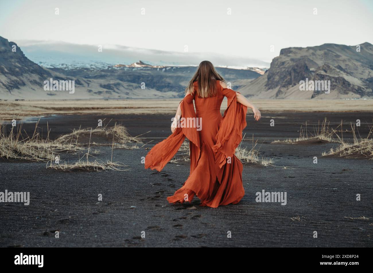Landscape dress hi-res stock photography and images - Alamy