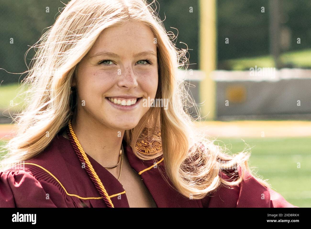 Close up female Graduation Cap and Gown Stock Photo - Alamy