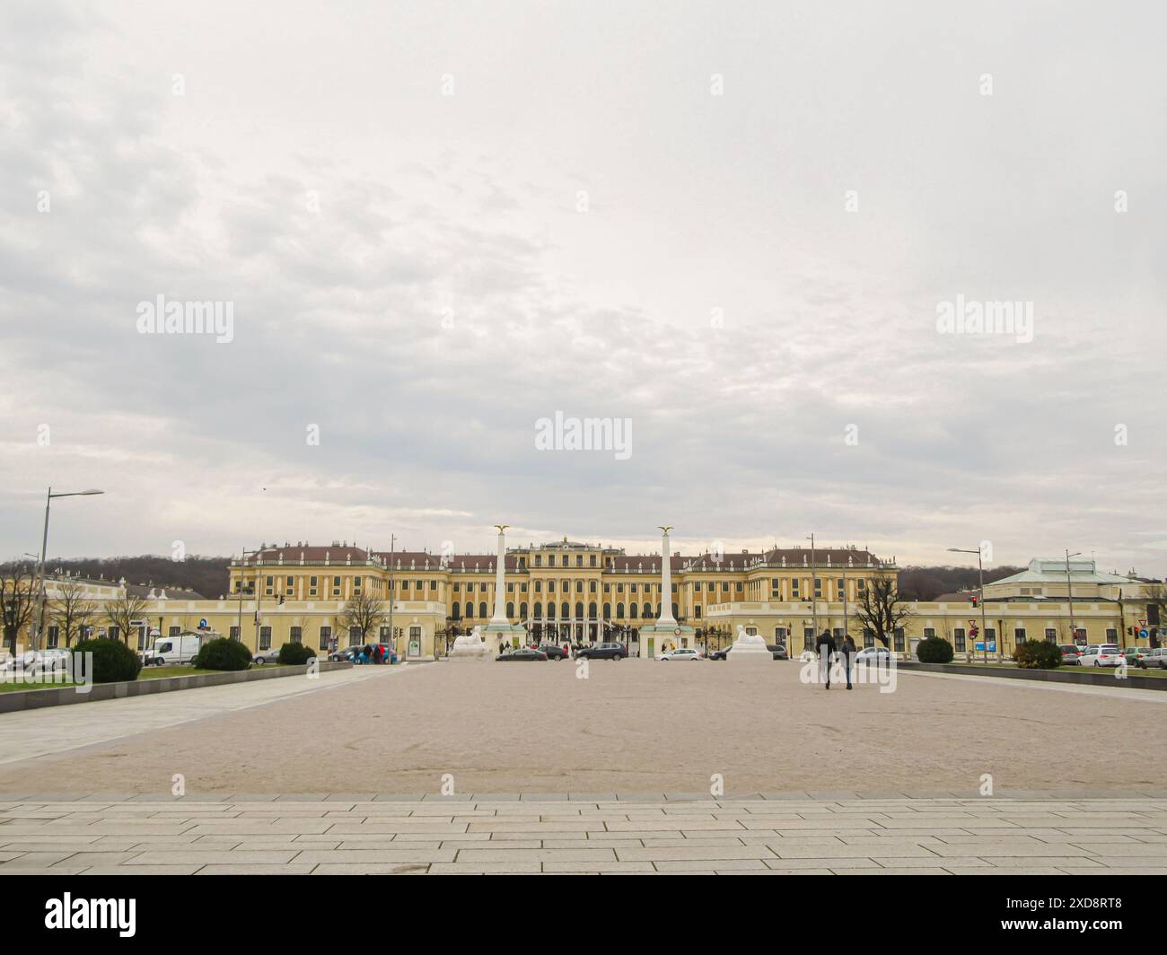 Large historic palace building hi-res stock photography and images - Alamy
