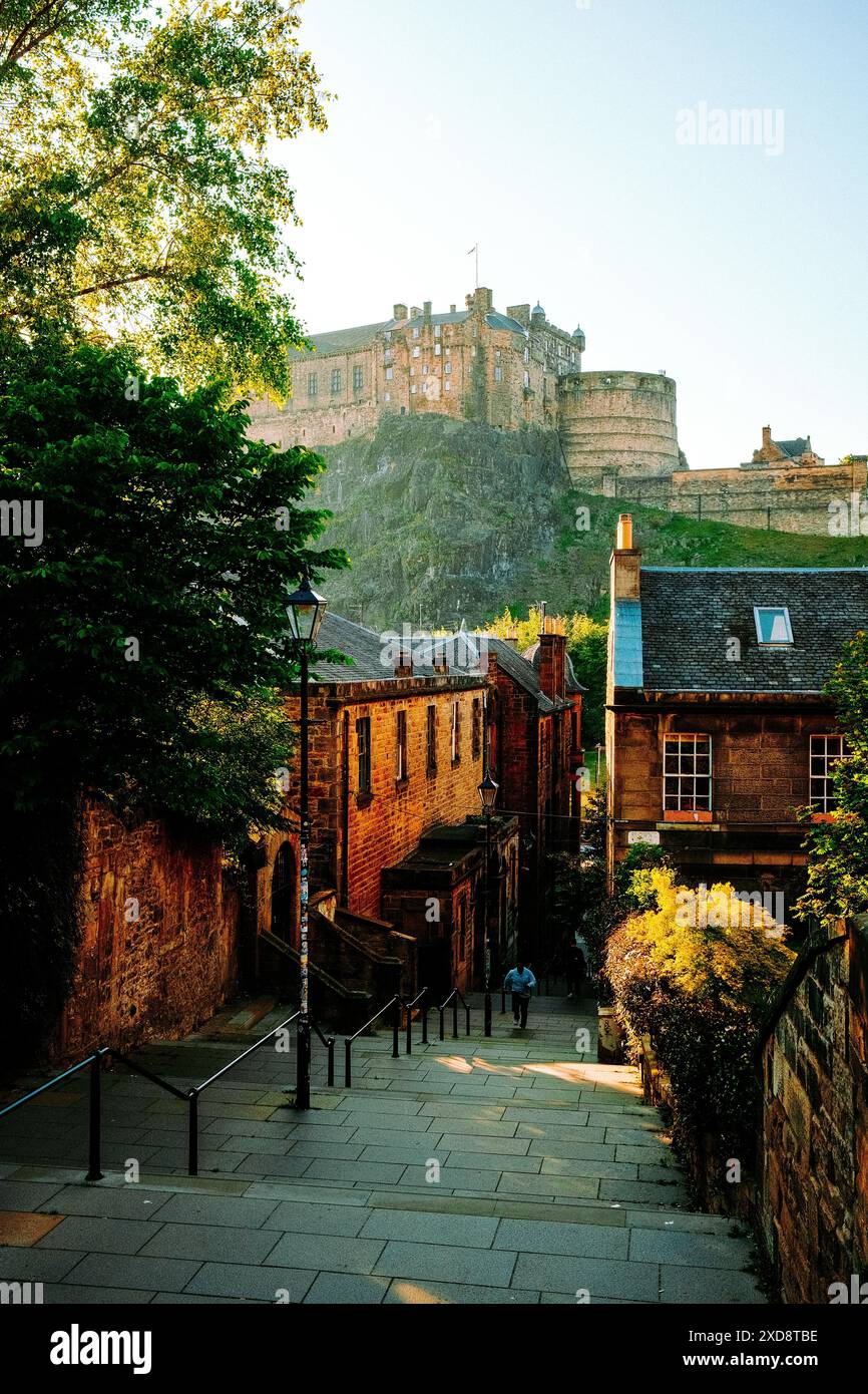 Sunset view of Edinburgh Architecture Stock Photo - Alamy