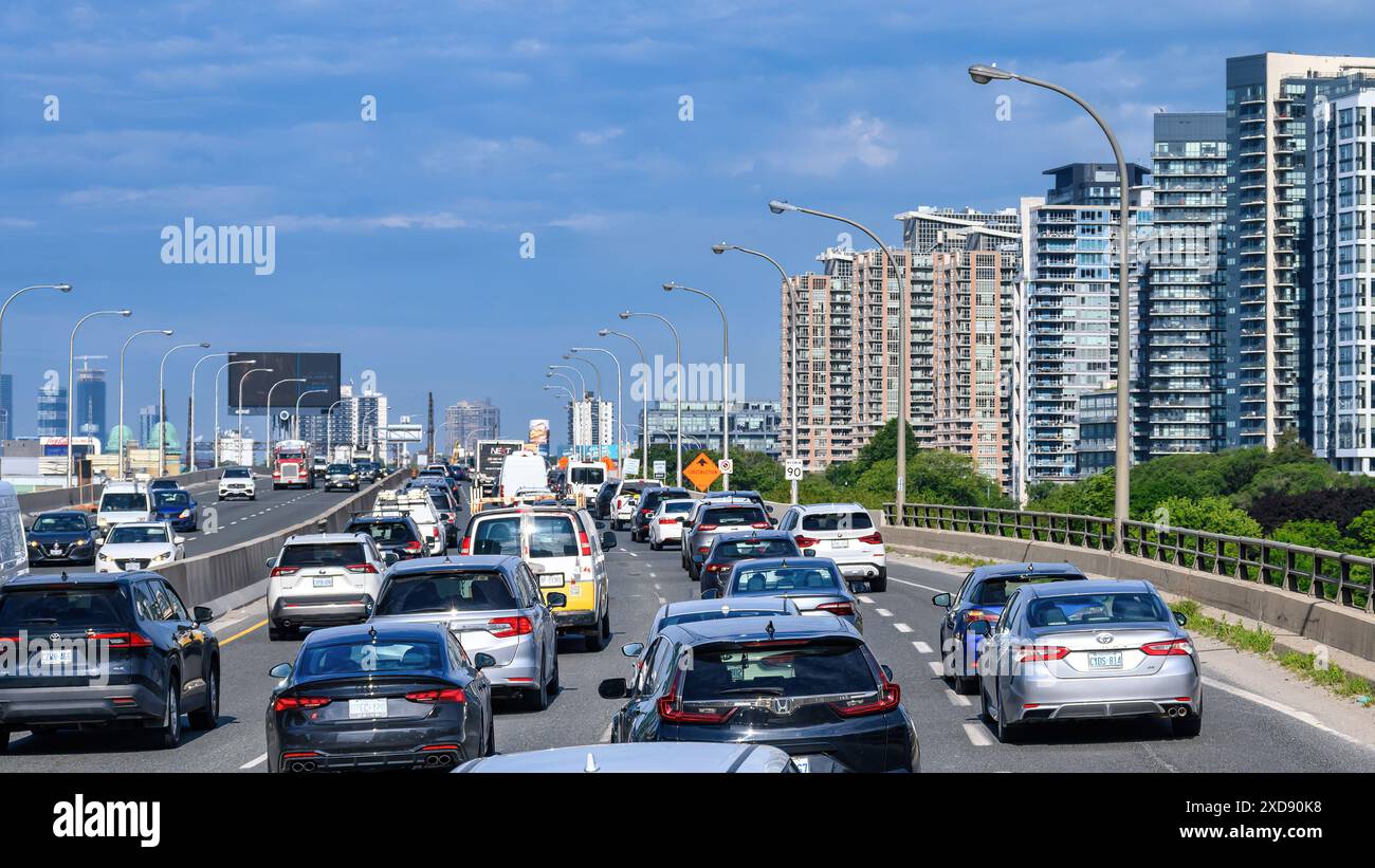 Traffic in the Gardiner Expressway in the day, outbound direction from ...