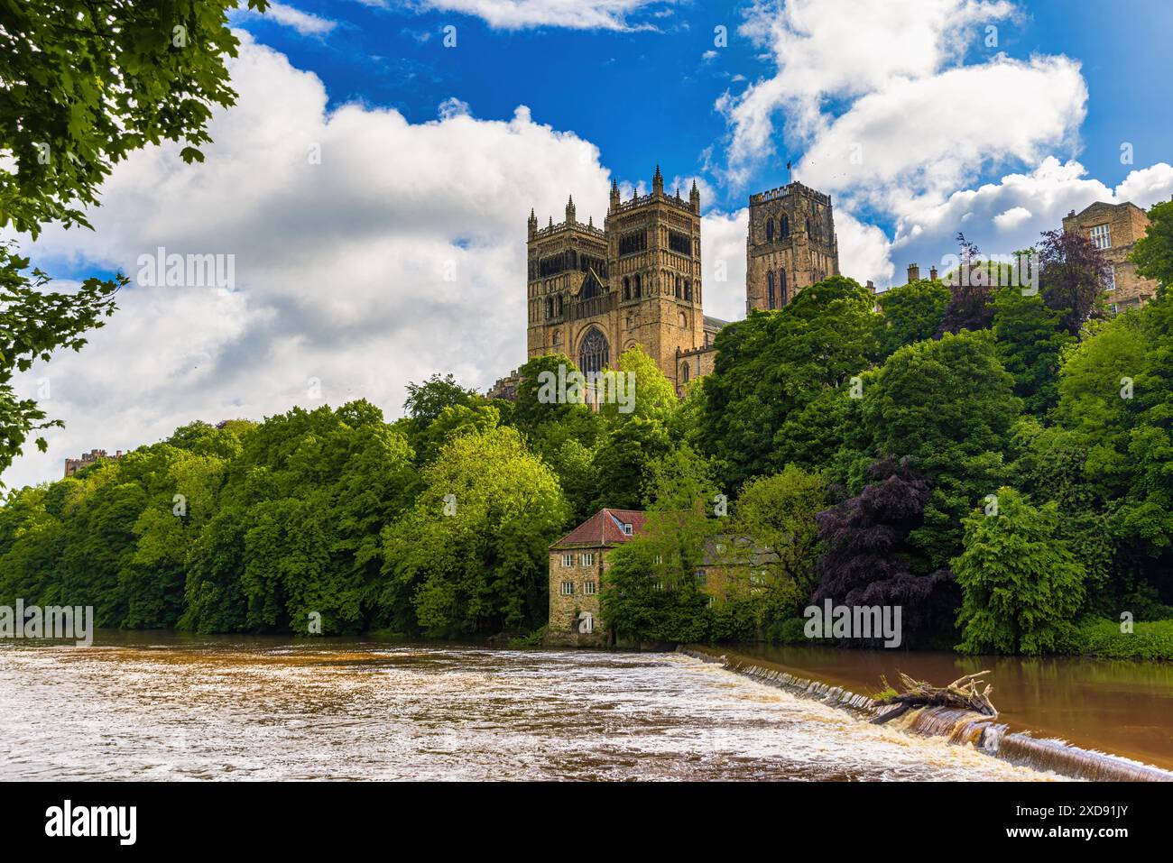 Durham Cathedral Towers Over The River Wear Durham Cathedral Towers in ...