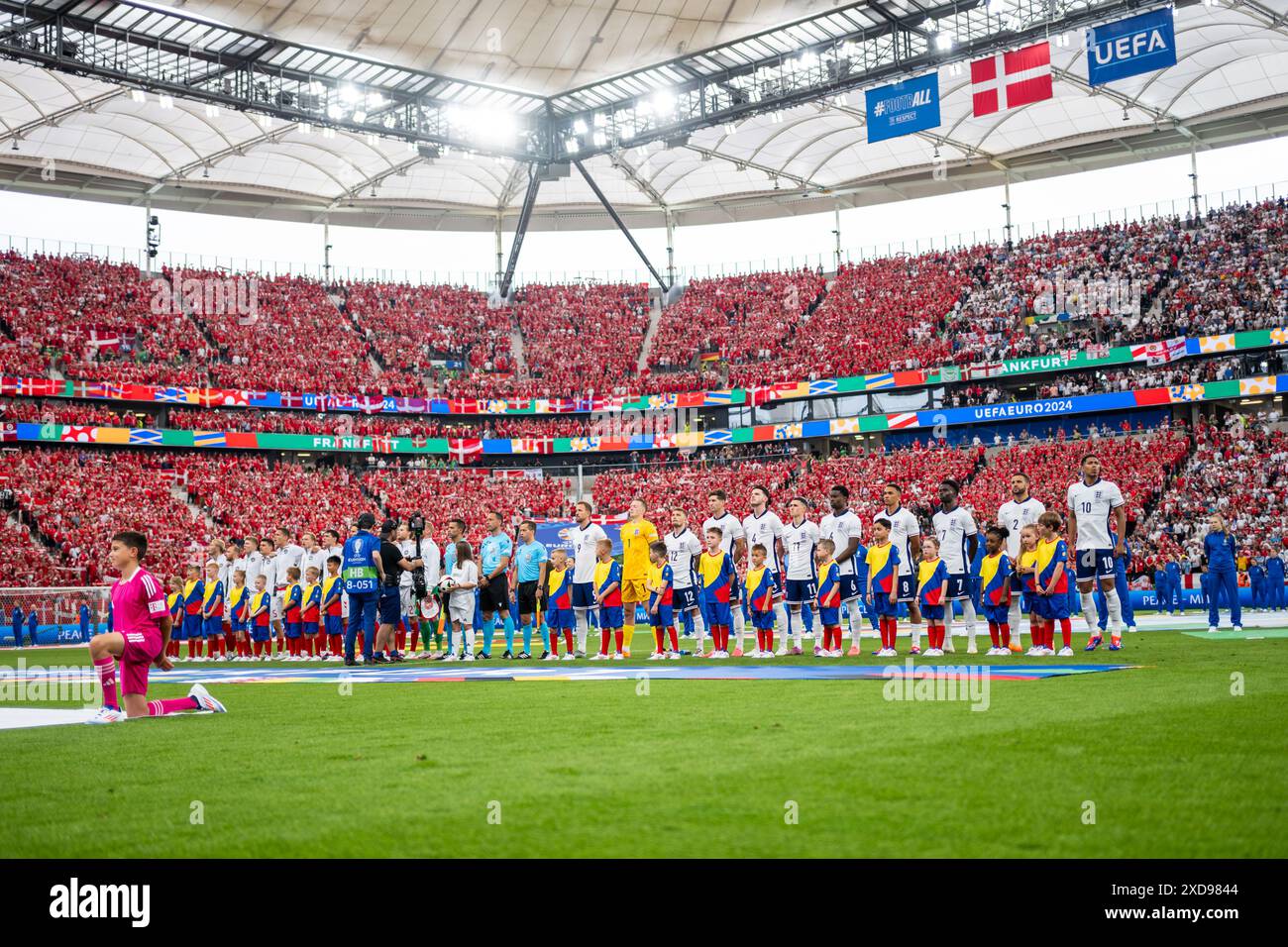 England v denmark teams hi-res stock photography and images - Alamy