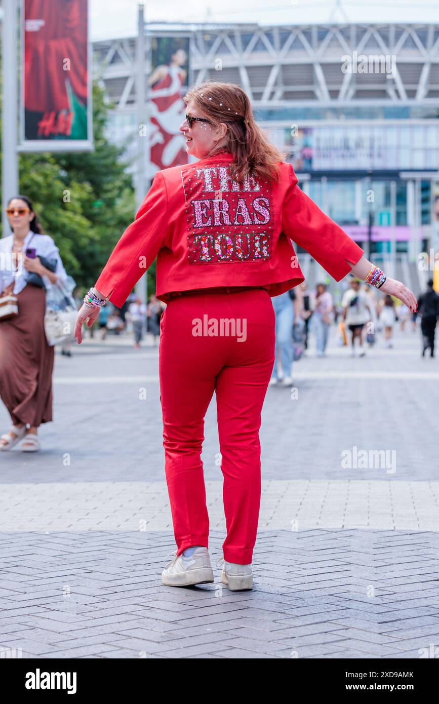 Taylor swift eras tour hi-res stock photography and images - Alamy