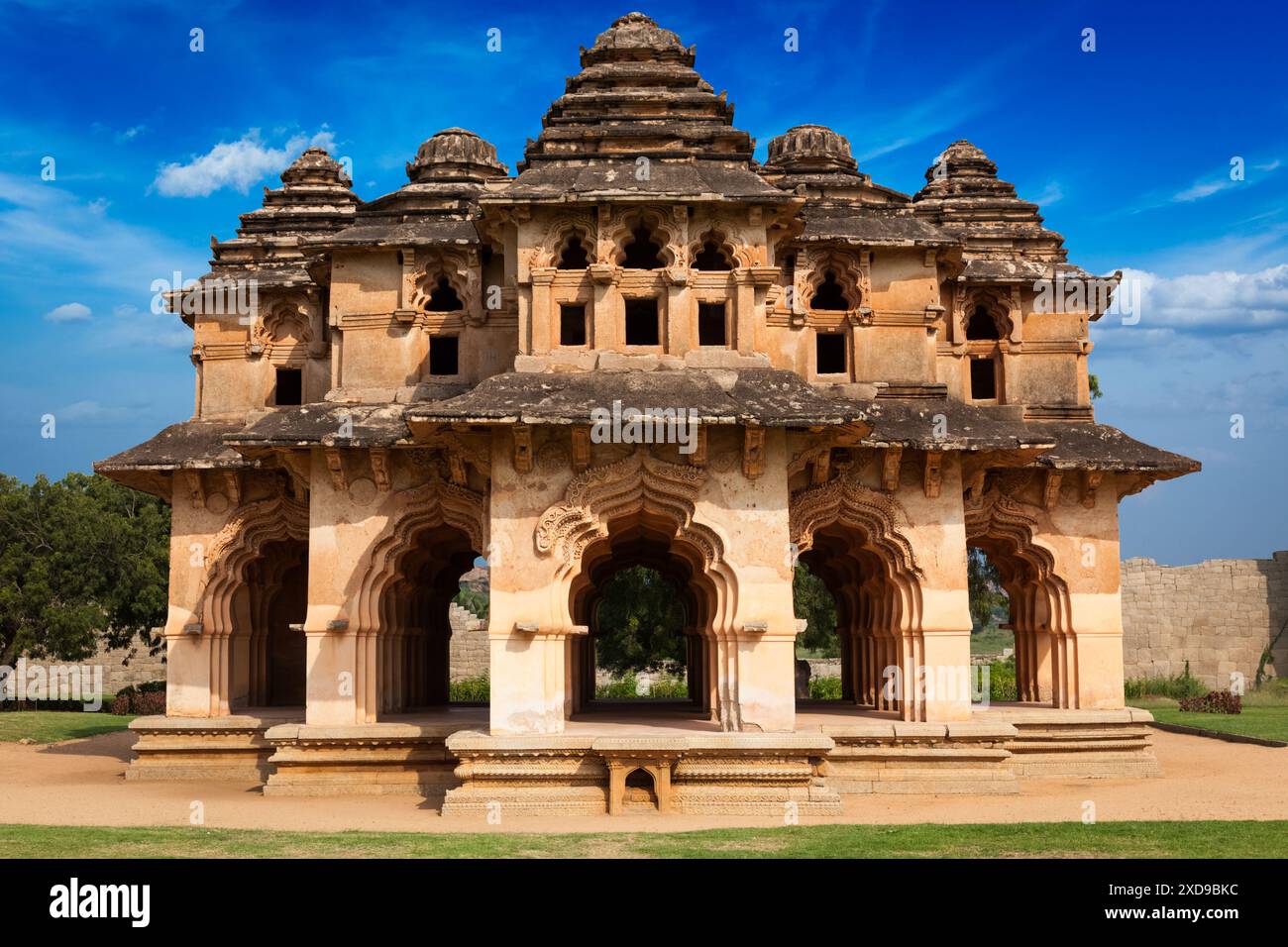 Lotus Mahal in Royal Centre. Hampi, Karnataka, India Stock Photo - Alamy