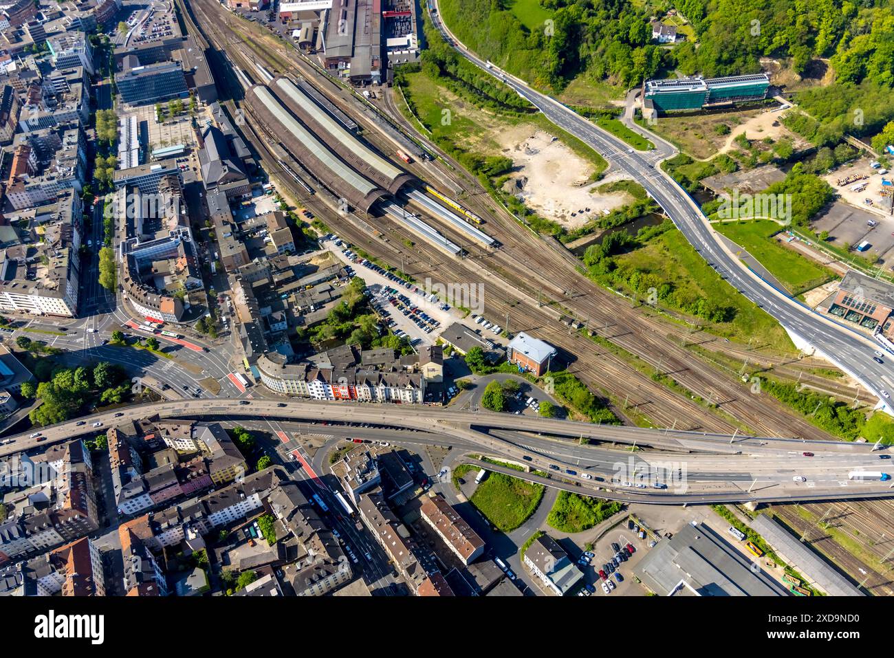 Aerial view, Hagen main station and platforms, station rear passage ...