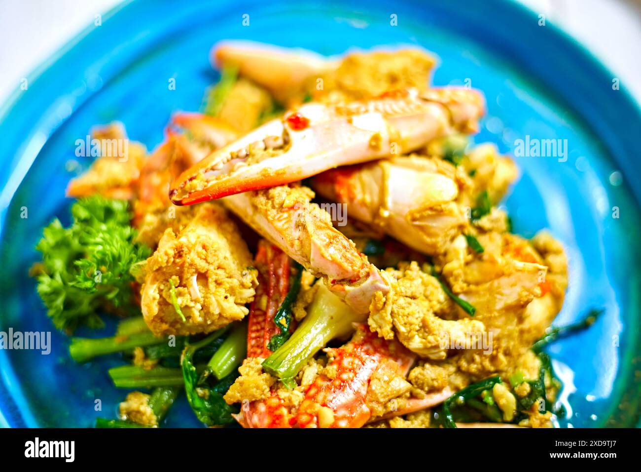 Stir Fried Crab in Curry Powder, yellow curry, Thai Food Stock Photo - Alamy