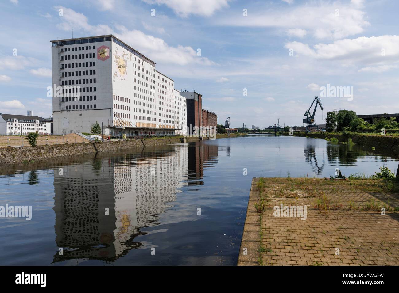 the Auer mill and the Ell mill in the Rhine harbor in the district ...