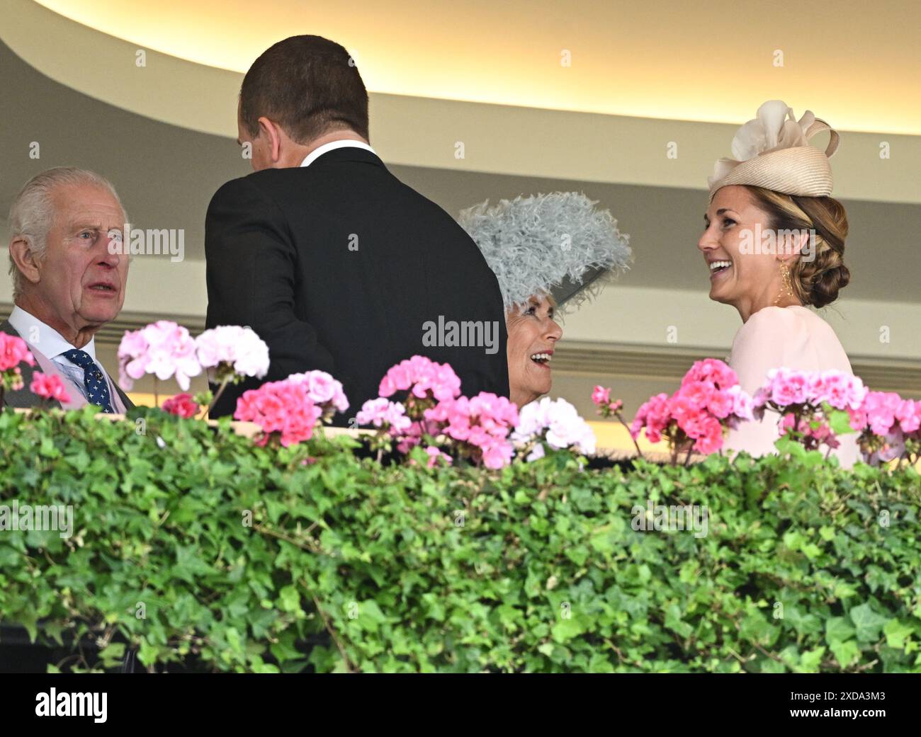 Harriet sperling peter phillips hi-res stock photography and images - Alamy
