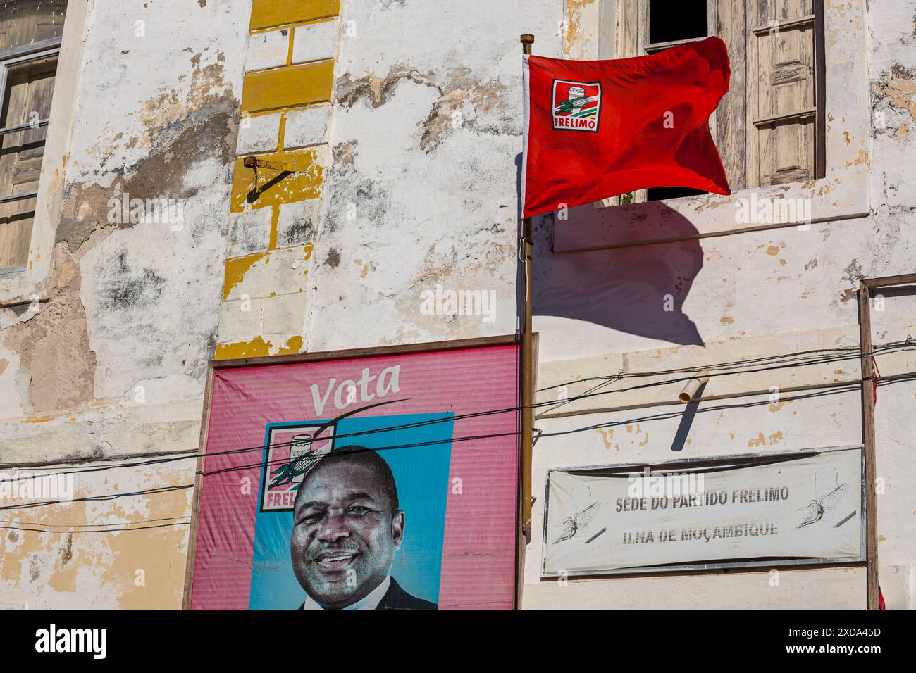Frelimo flag hi-res stock photography and images - Alamy