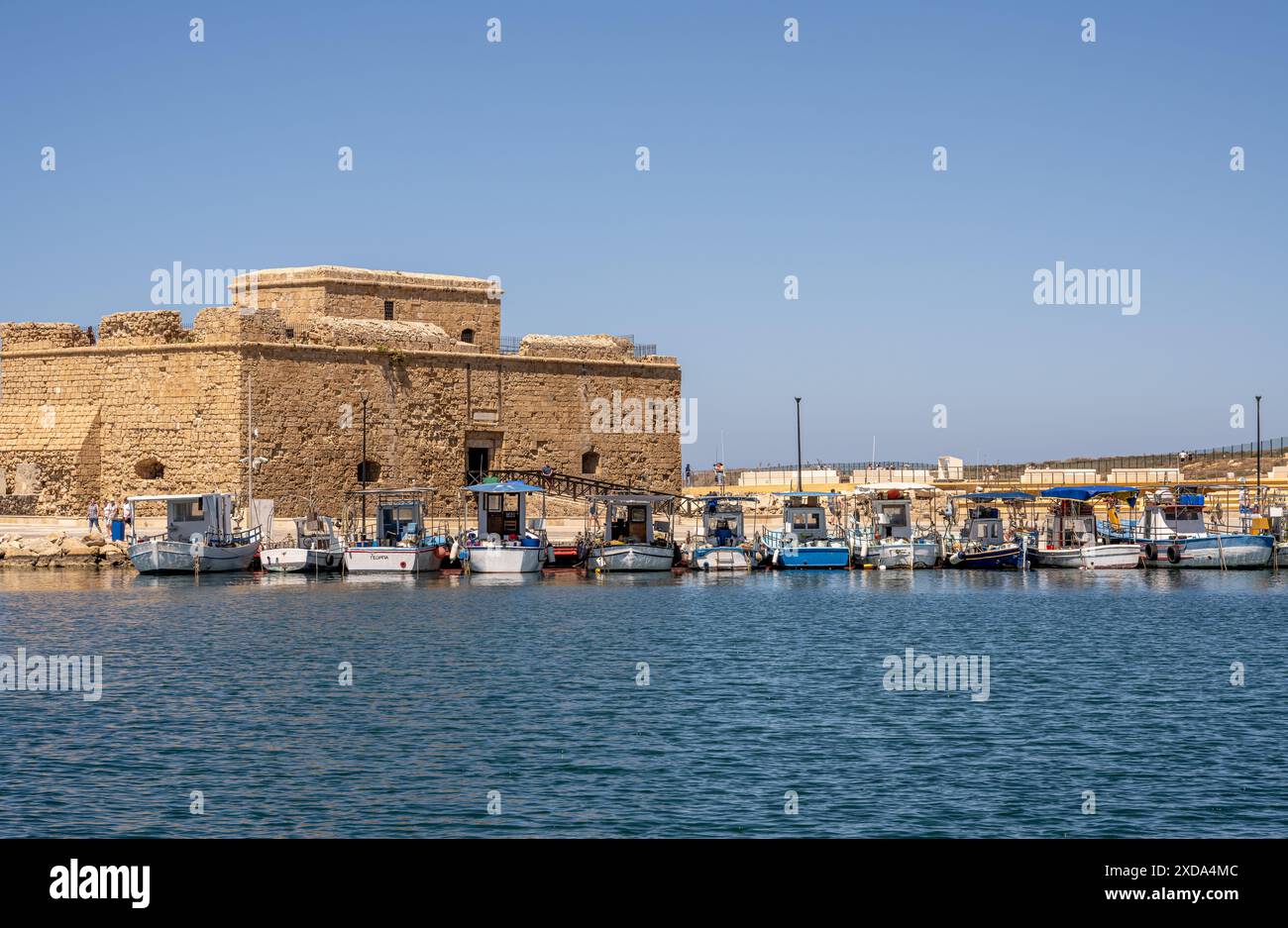 Paphos harbour castle hi-res stock photography and images - Alamy