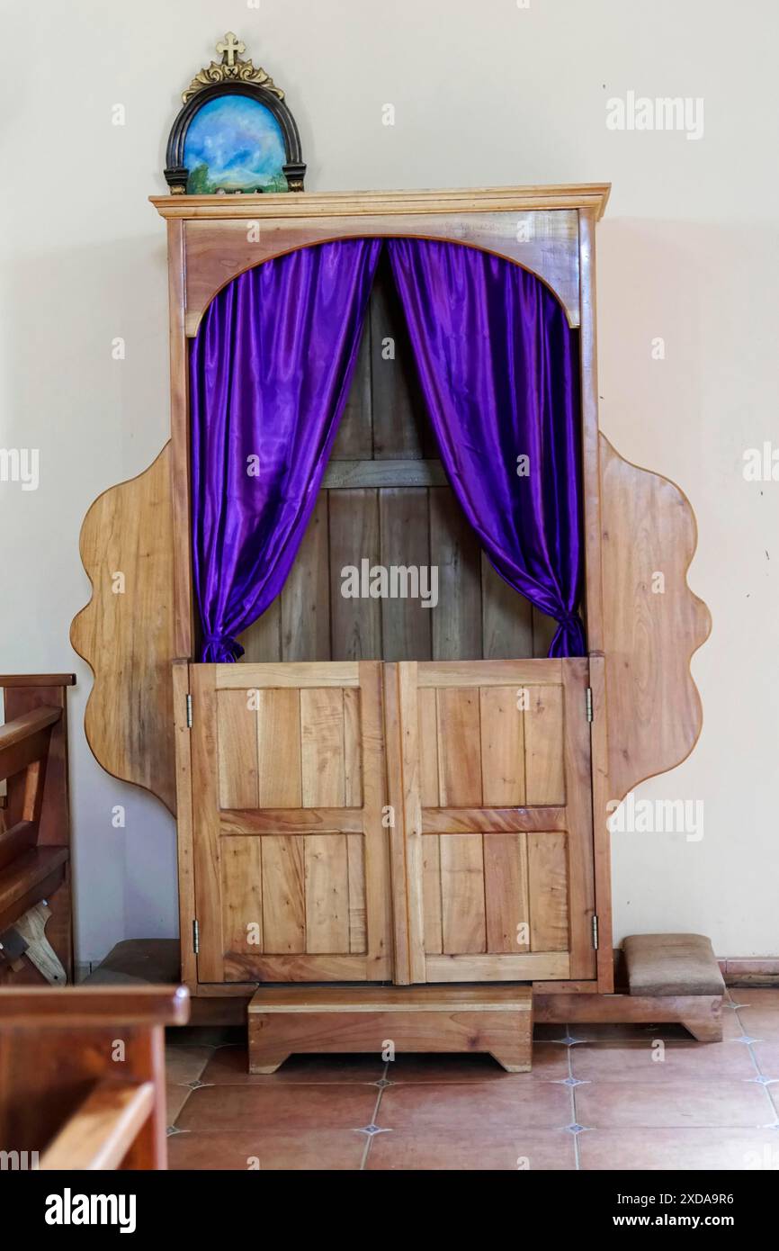 Confessional of a church hi-res stock photography and images - Alamy