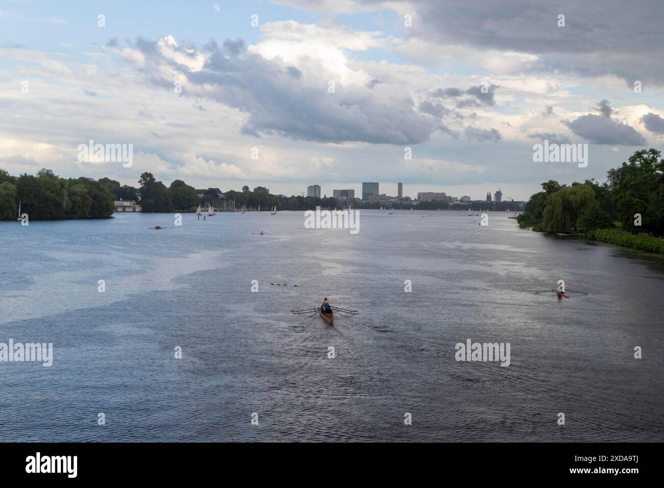 Symbolic picture weather, leisure activity, heavy rain in summer ...