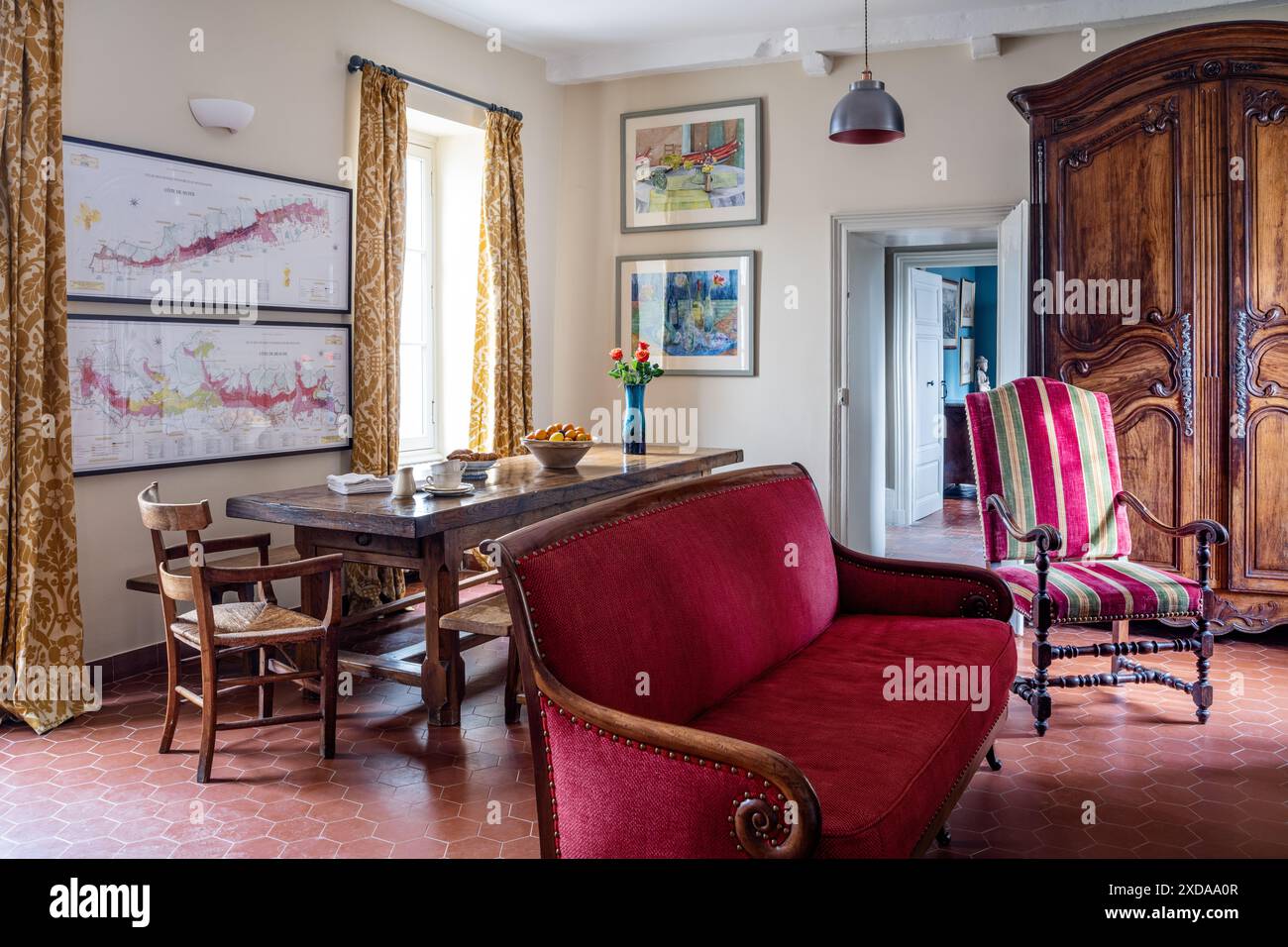 Old regional maps hi-res stock photography and images - Alamy