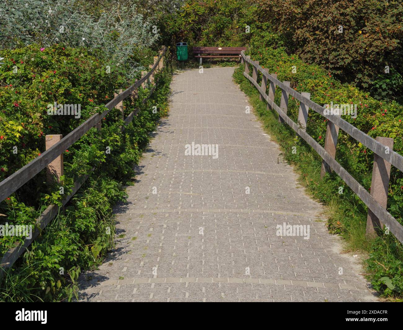 Railing bench hi-res stock photography and images - Alamy