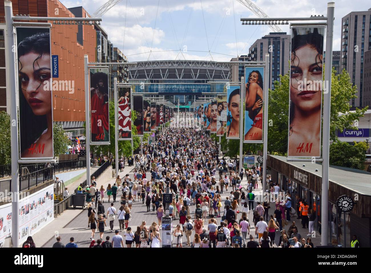 London, England, UK. 21st June, 2024. Thousands of Swifties descend on ...
