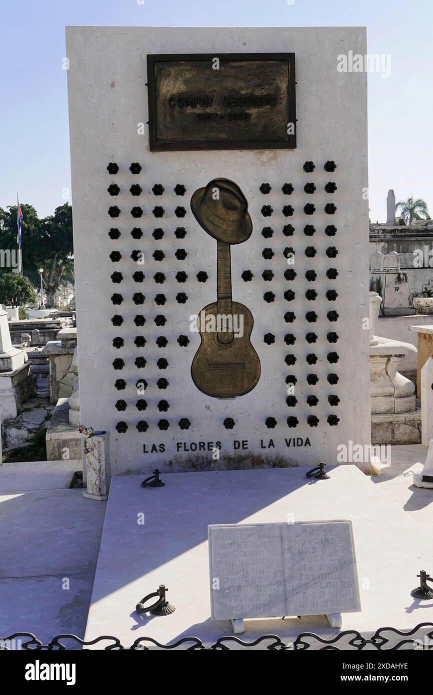 Cementerio cementerio small hi-res stock photography and images - Alamy