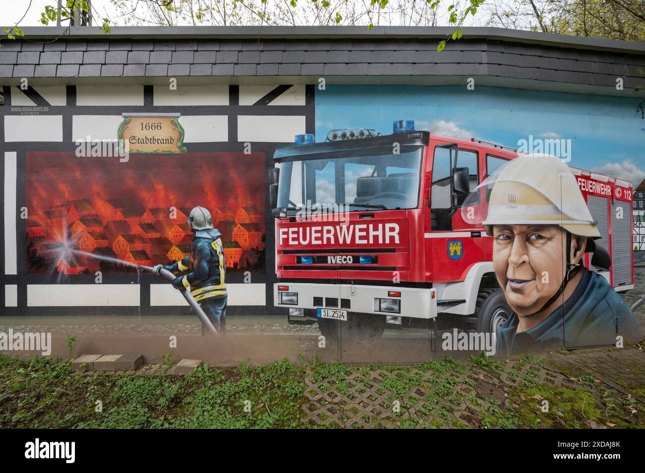 Wall painting in memory of the town fire in Freudenberg in 1666 ...