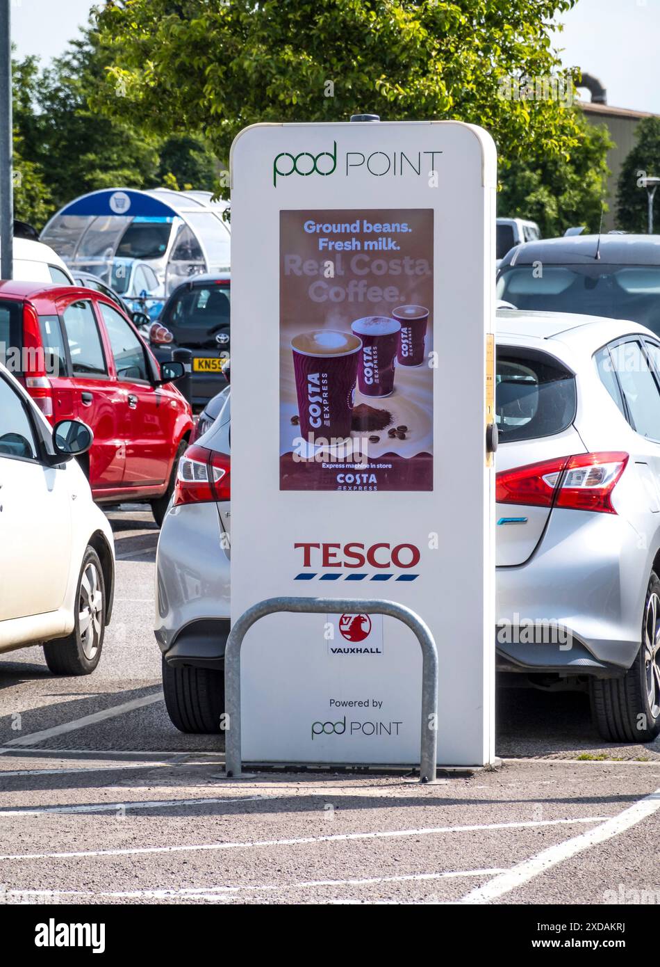 Pod Point at Tesco car park, Wragby Road, Lincoln City, Lincolnshire ...