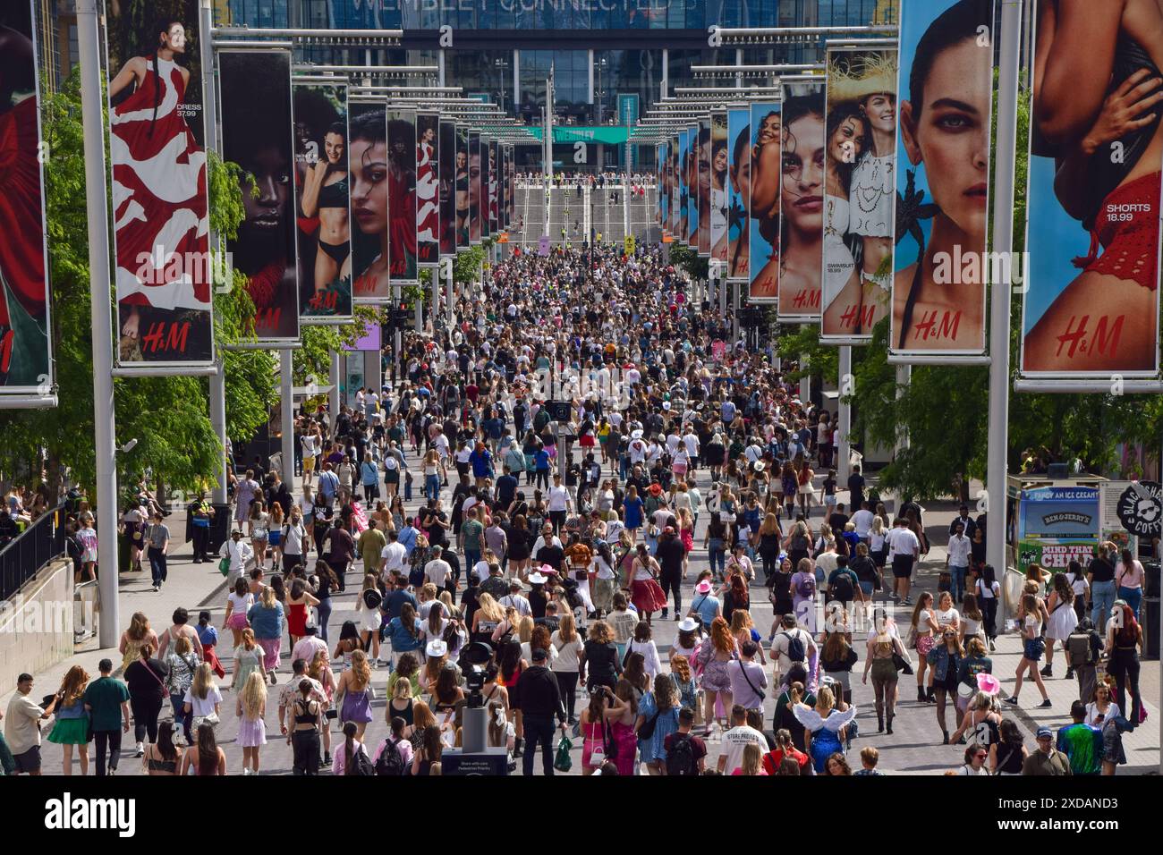 London, UK. 21st June 2024. Thousands of Swifties descend on Wembley ...