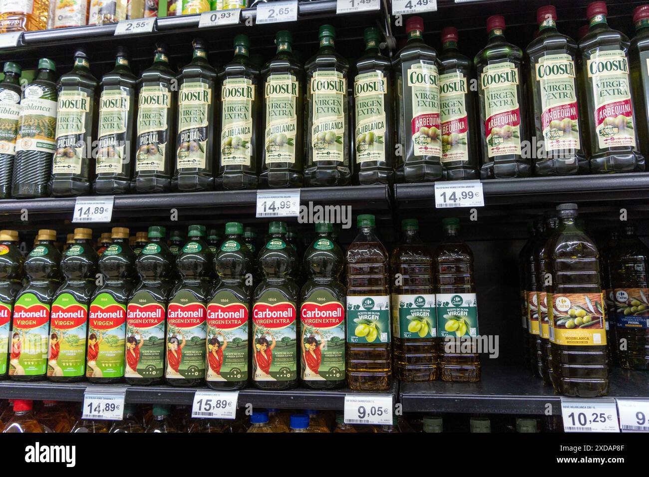 Precios del aceite de oliva hi-res stock photography and images - Alamy