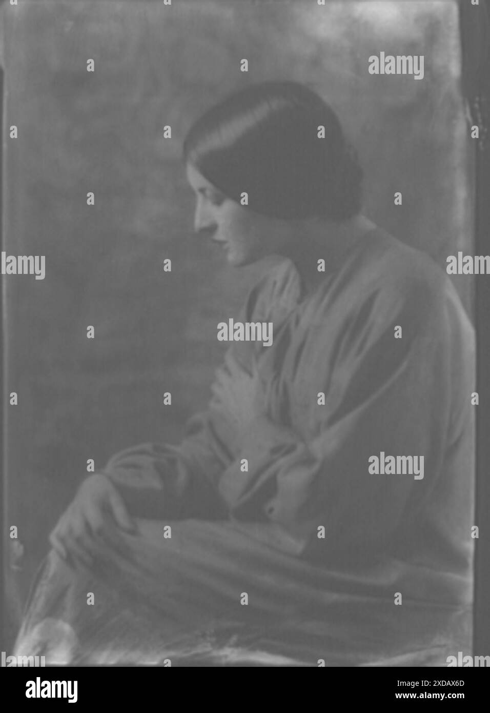 Godowsky, Dagmar, Miss, portrait photograph. Genthe photograph ...