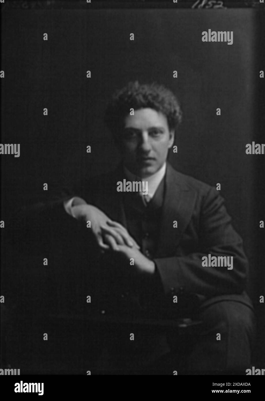 Lhevinne, Mr., portrait photograph. Genthe photograph collection Stock ...